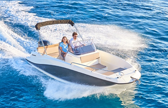 Embarcación perfecta para explorar la costa Quicksilver Activ 605 Open ...